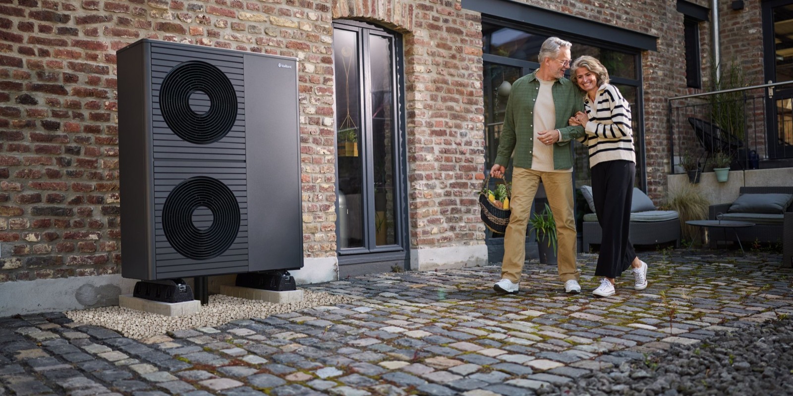 Effizienter, leiser und flexibel aufstellbar: die neue Wärmepumpe aroTHERM plus